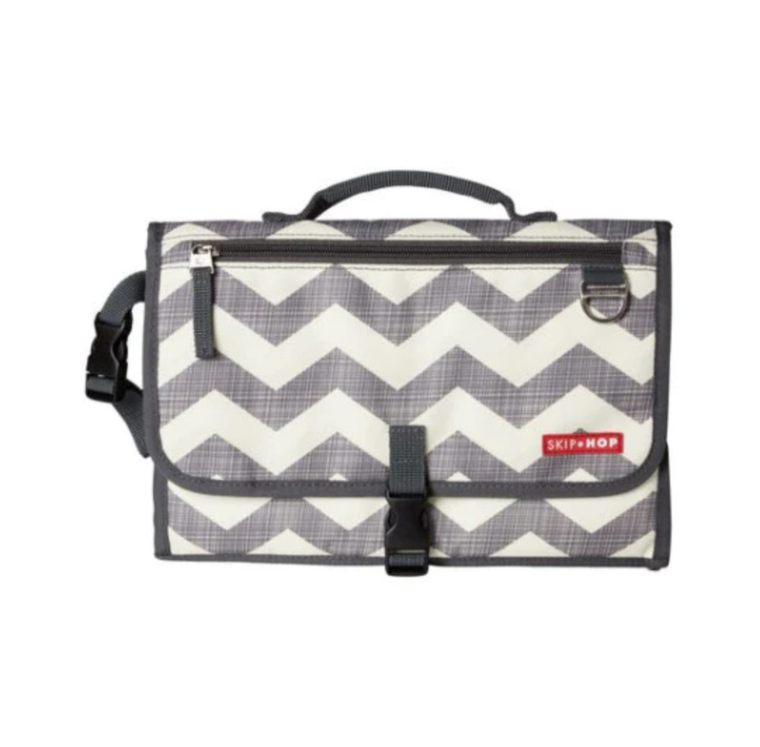 SKIP HOP PRONTO CHANGING STATION - CHEVRON – Whole Bubs